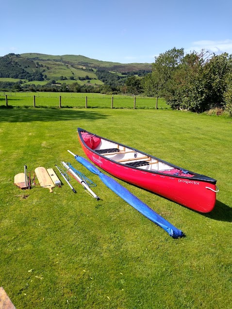Hou Prospector Canoe with Solway Dory Sailing Rig - Open Canoe Sailing ...